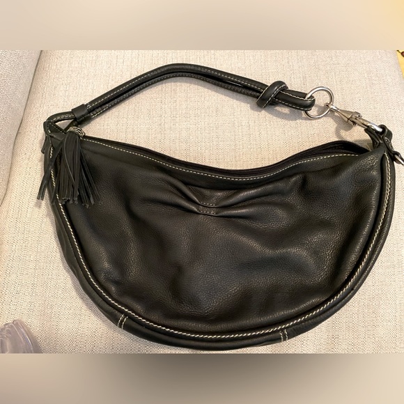 Fossil | Bags | Fossil Black Leather Kidney Shape Purse | Poshmark